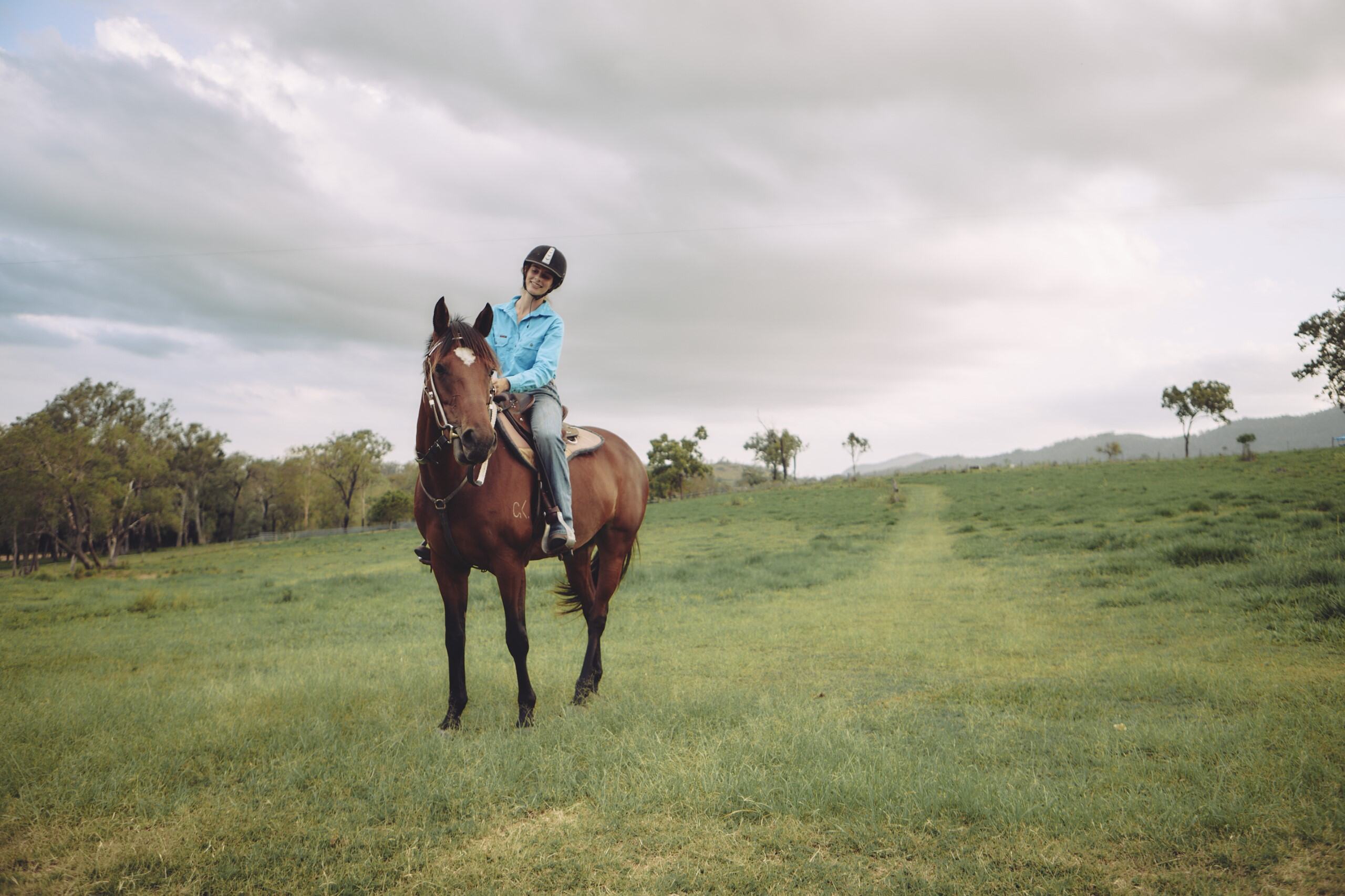 Teen thanks LifeFlight crew who rescued her after horse-riding incident ...